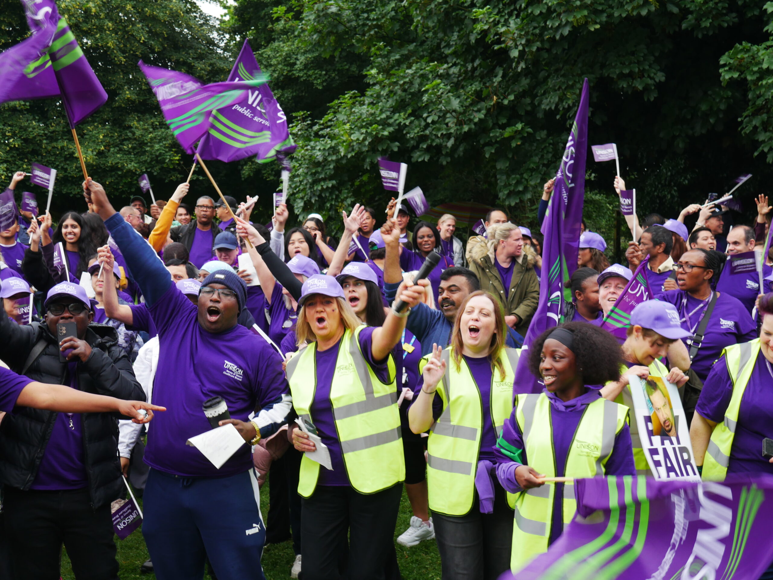 ‘Left behind’ Surrey and Sussex healthcare staff to strike, says UNISON ...